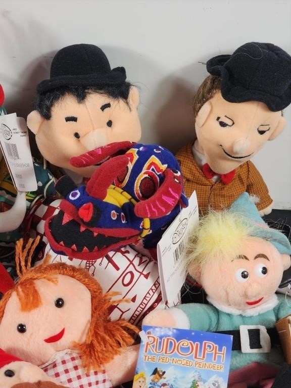 Wizard of Oz | Vintage Lion King, Rudolph the Red-Nosed Reindeer ...