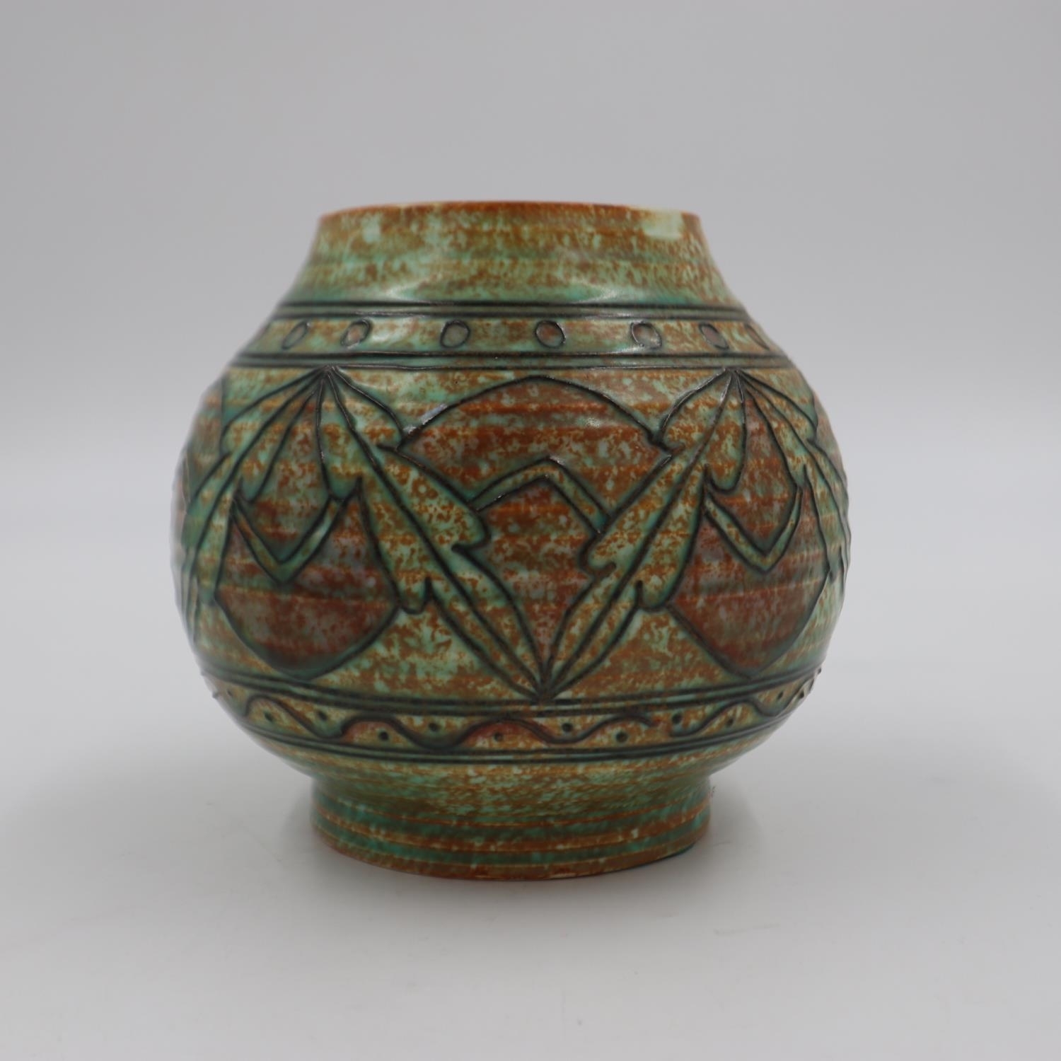 Charlotte Rhead | Charlotte Rhead Crown Ducal ribbed vase .cm in height ...