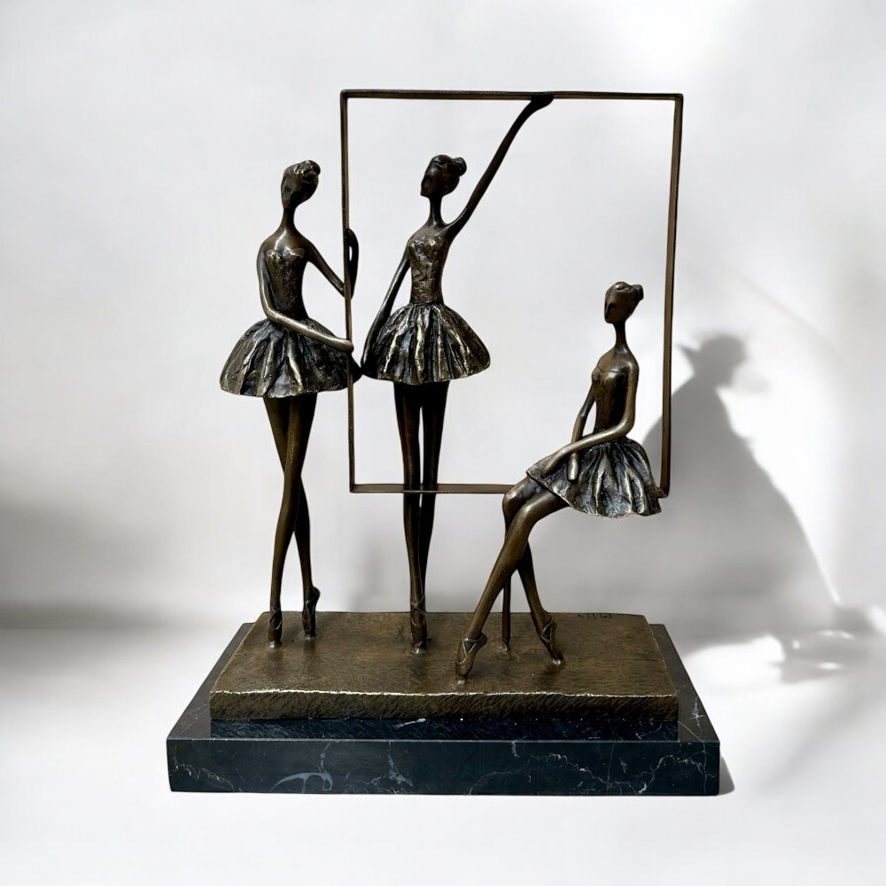 Miguel Fernando López (Milo) | bronze sculpture group after Milo ...