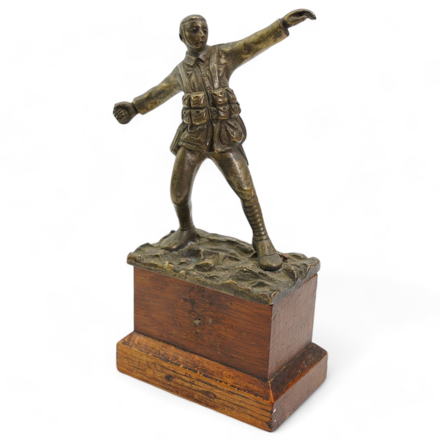 Sydney Wilkinson | Sydney Wilkinson - bronze of a WWI soldier in the ...