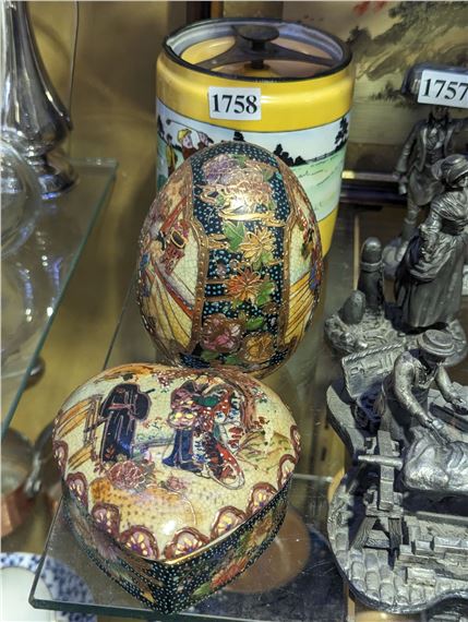 Carlton Ware | ORNAMENTAL GROUP | MutualArt