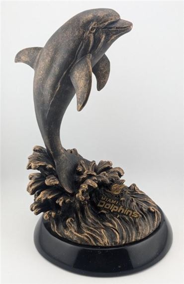 Tim Wolfe | 9 Artworks at Auction | MutualArt