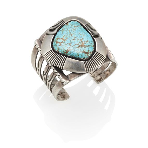 Mary Morgan | Cuff bracelet | MutualArt