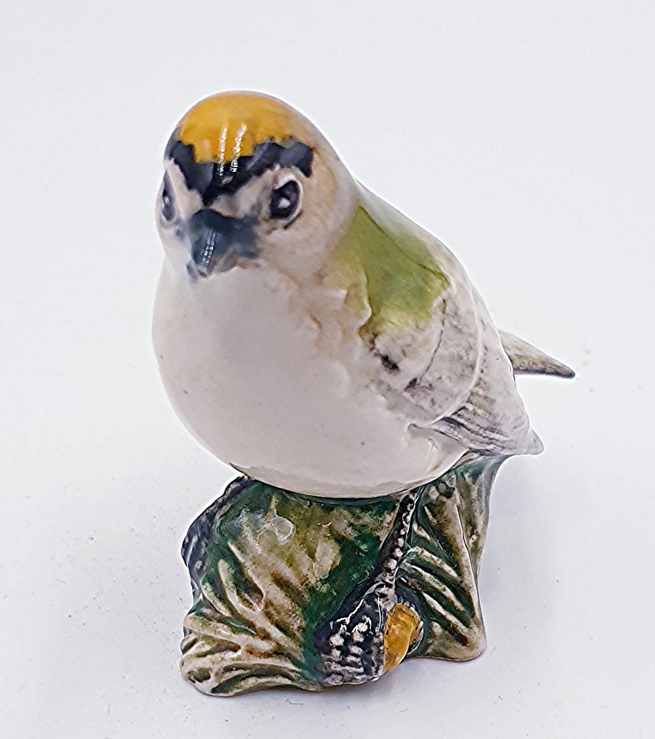 Graham Tongue | BESWICK 6.5cm MODEL OF A GOLDCREST Model No 2415 (2nd ...