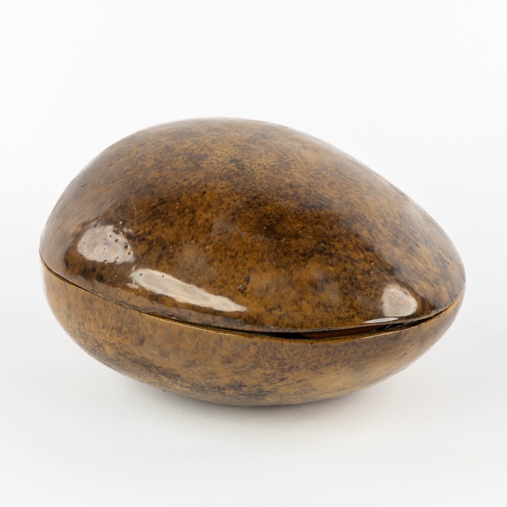 Yves Rhayé | Pot with a lid | MutualArt