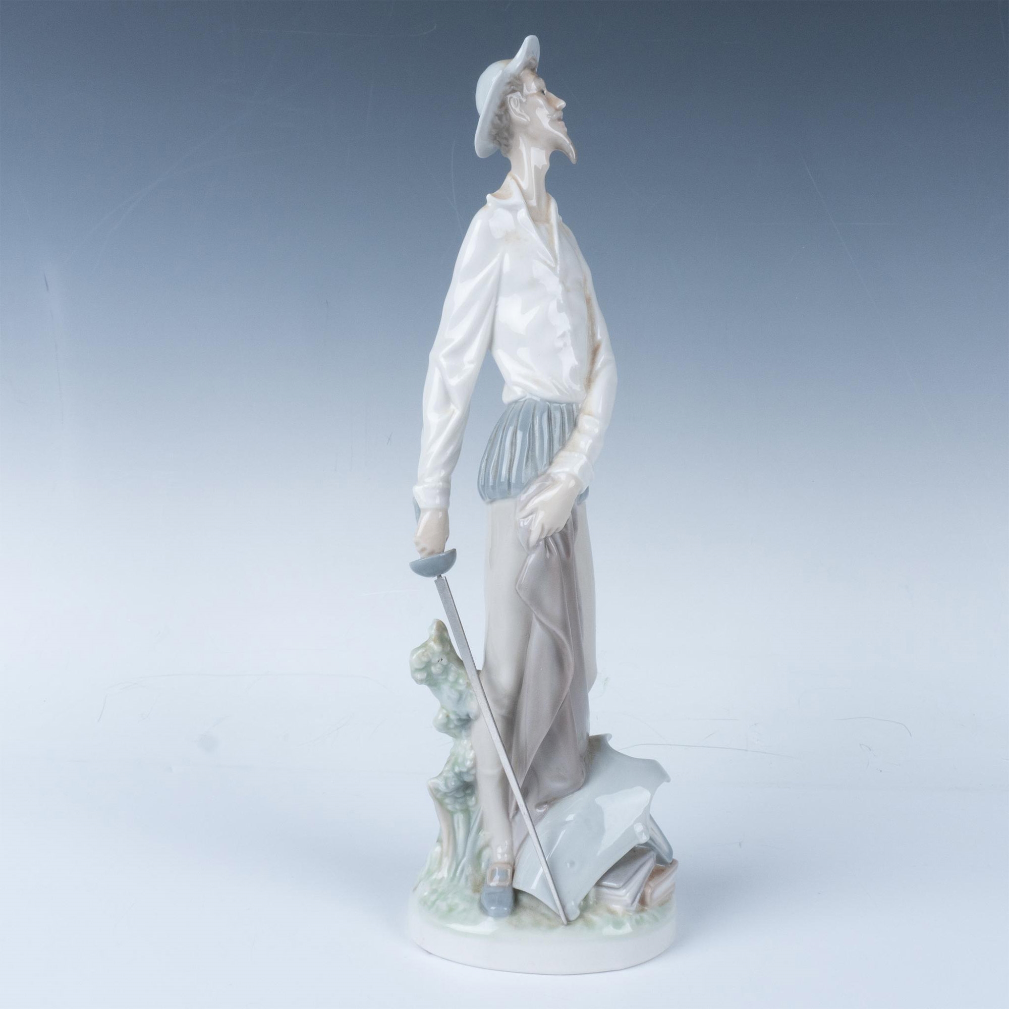Salvador Furio | Quixote Standing Up 1004854 - Lladro Porcelain ...