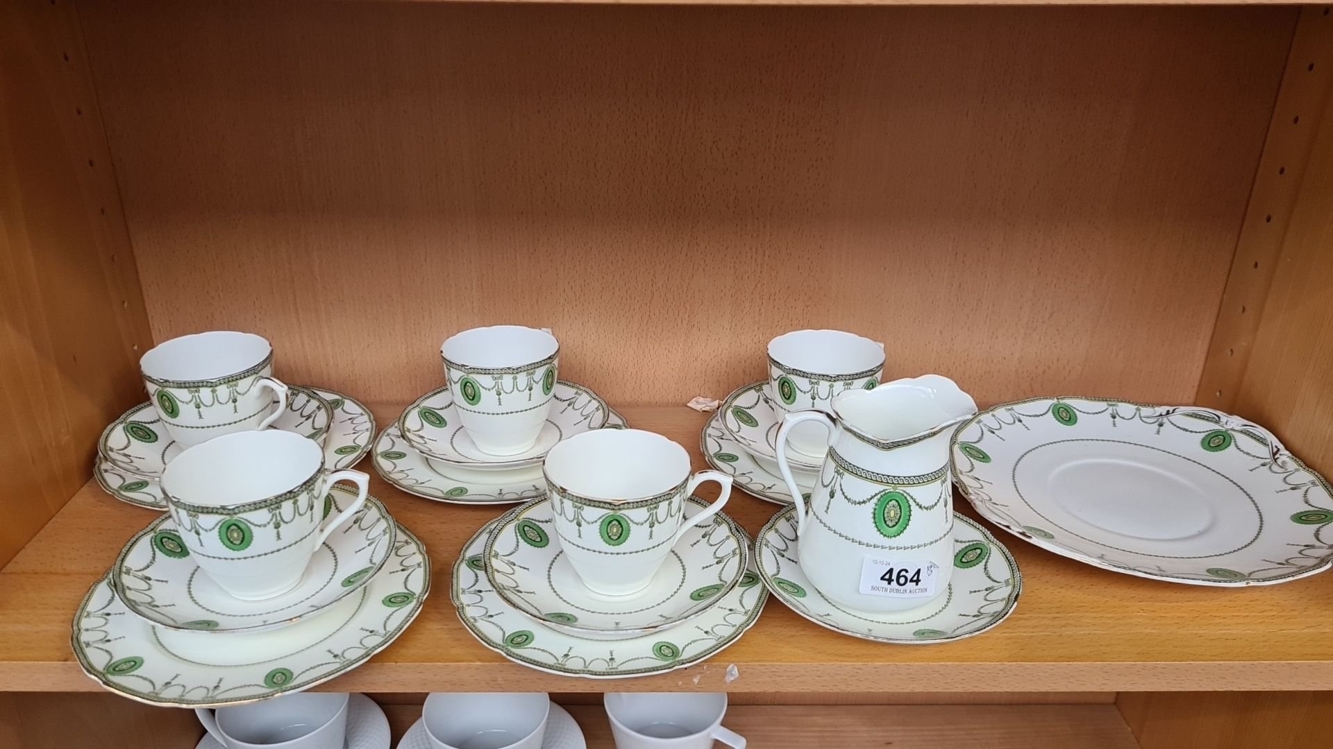 Royal Doulton | A vintage Royal Doulton Countess tea set with floral ...