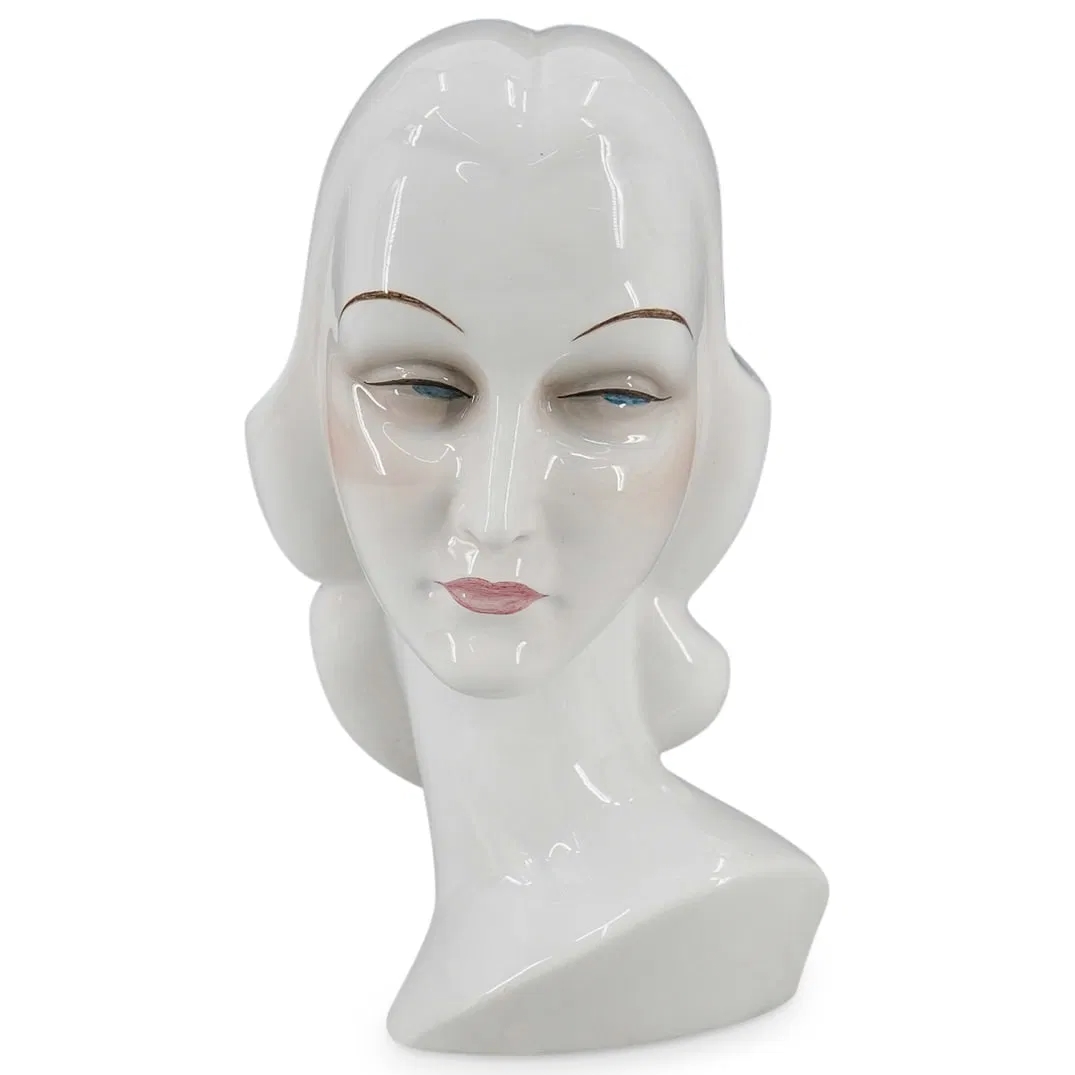 Giovanni Ronzan | The bust of an elegant woman with blue eyes (Early ...