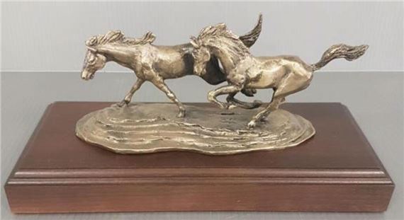 Wally Shoop | Signed Shoop (Wally) bronze horse figural group | MutualArt