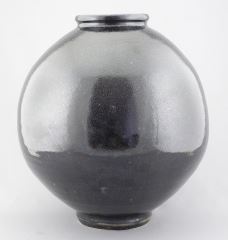 Wayne Ngan | Vase signed with Impressed Mark of Wayne Ngan | MutualArt