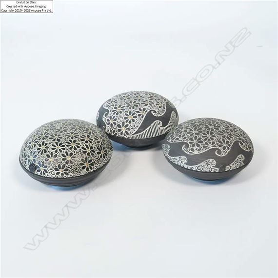 Sang Sool Shim | Keum Sun Lee/Sang Sool Shim three trinket dishes ...