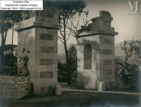 Man Ray | Max Ernst à l'entrée du Château de Clavary (Circa 1920 ...