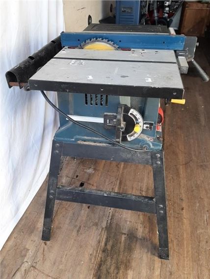 Mastercraft | MASTERCRAFT 10 Deluxe Table Saw on | MutualArt