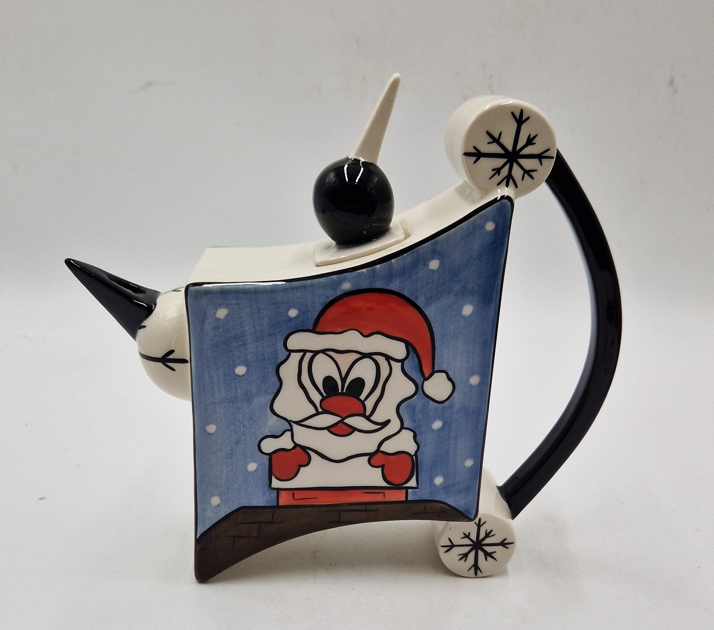 Lorna Bailey | LORNA BAILEY CONCAVE TEAPOT IN THE CHRISTMAS EVE DESIGN ...