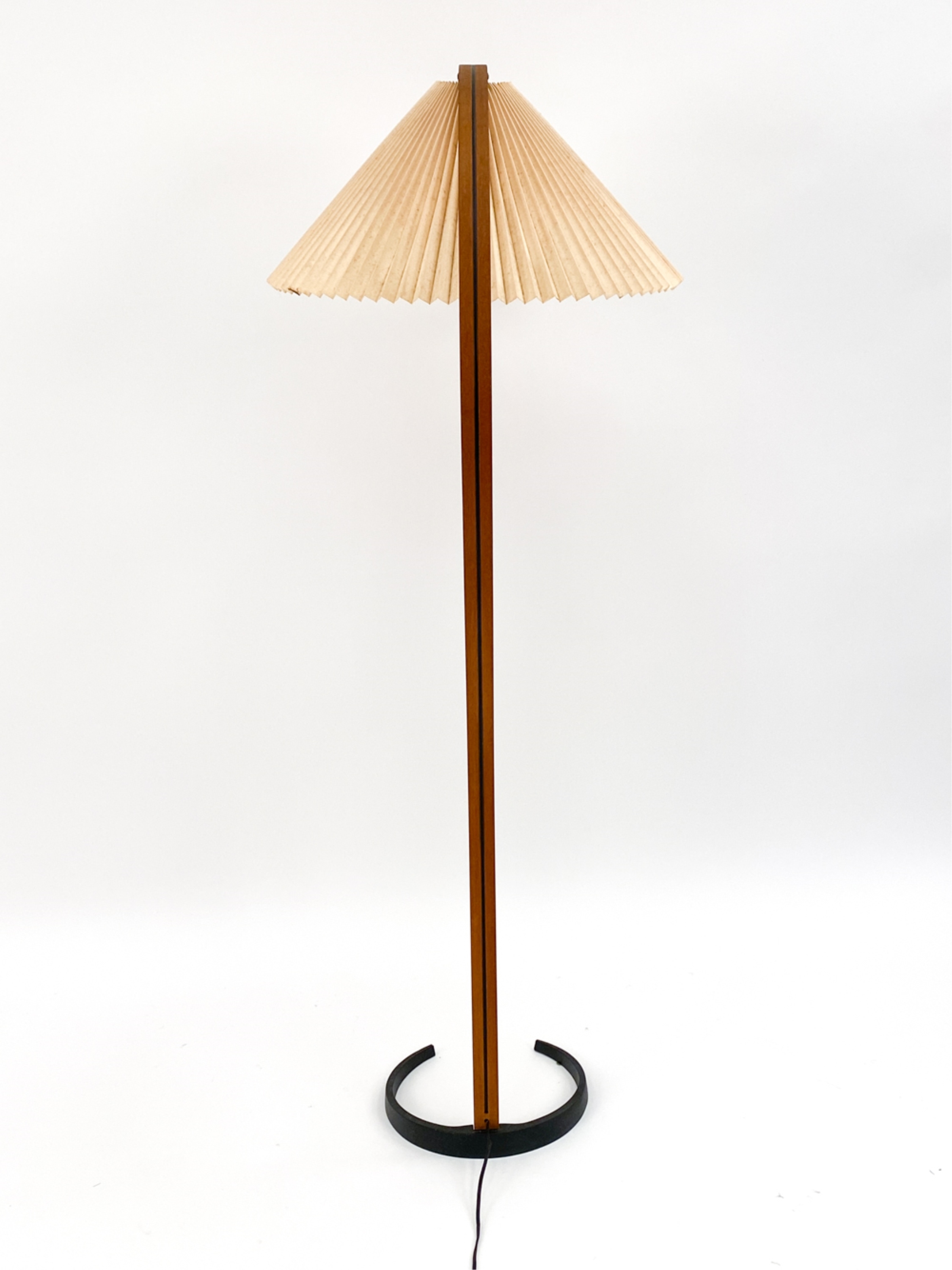 Mads Caprani | MADS CAPRANI DANISH FLOOR LAMP C.1970 (Circa 1970 ...