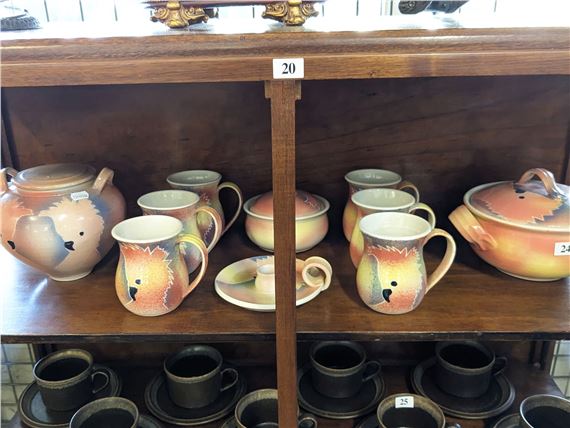 Australian Studio Pottery | AUSTRALIAN STUDIO POTTERY | MutualArt