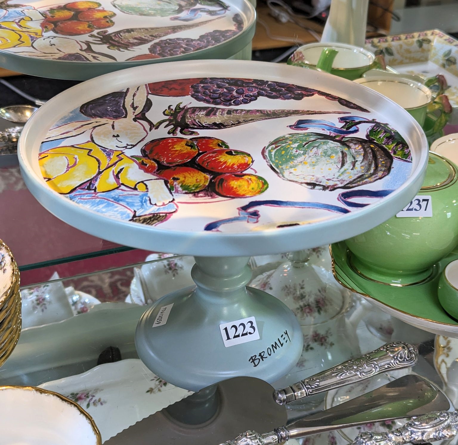 Robert Gordon | ROBERT GORDON CAKE PLATE | MutualArt