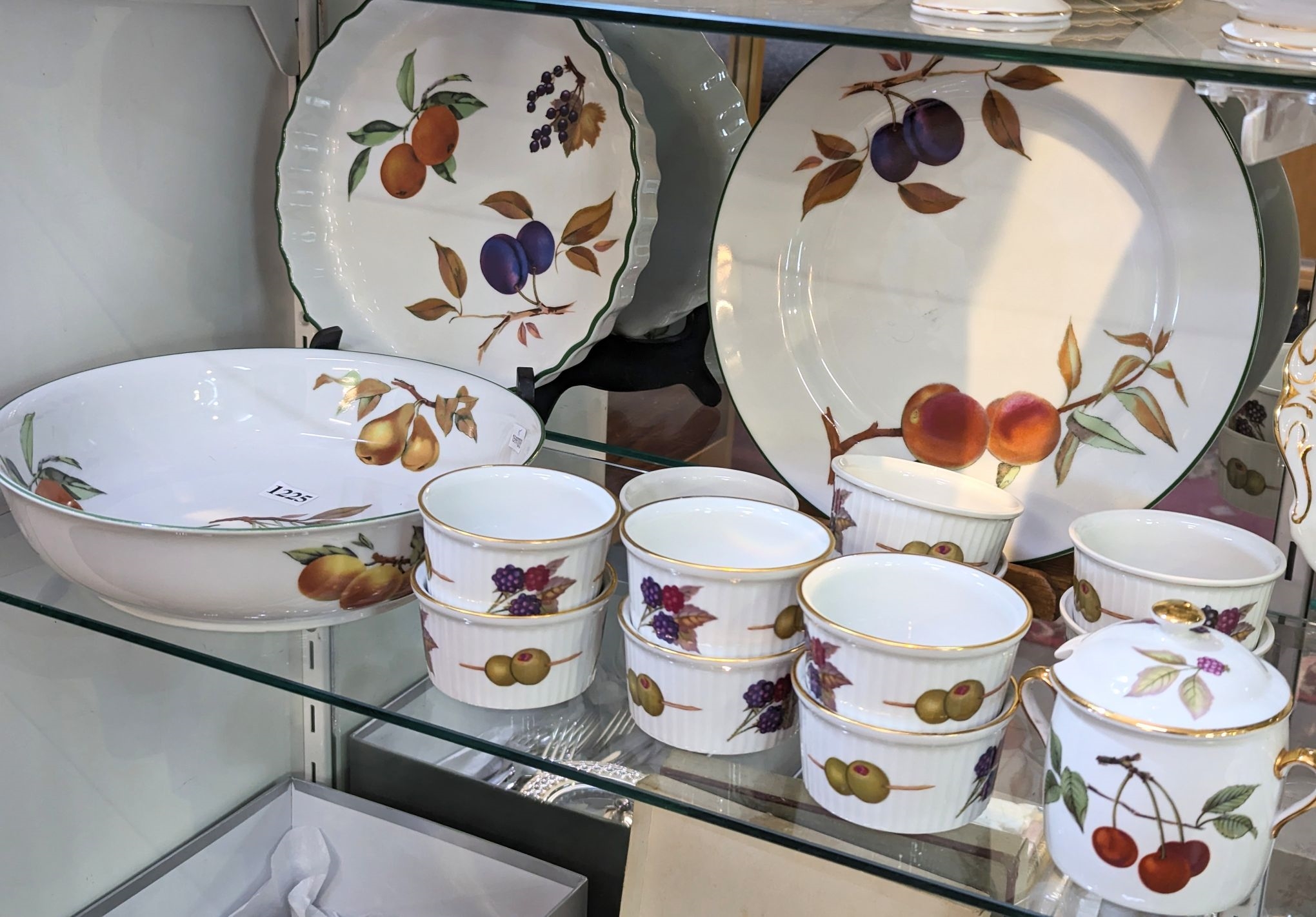 Royal Worcester | ROYAL WORCESTER CERAMICS | MutualArt