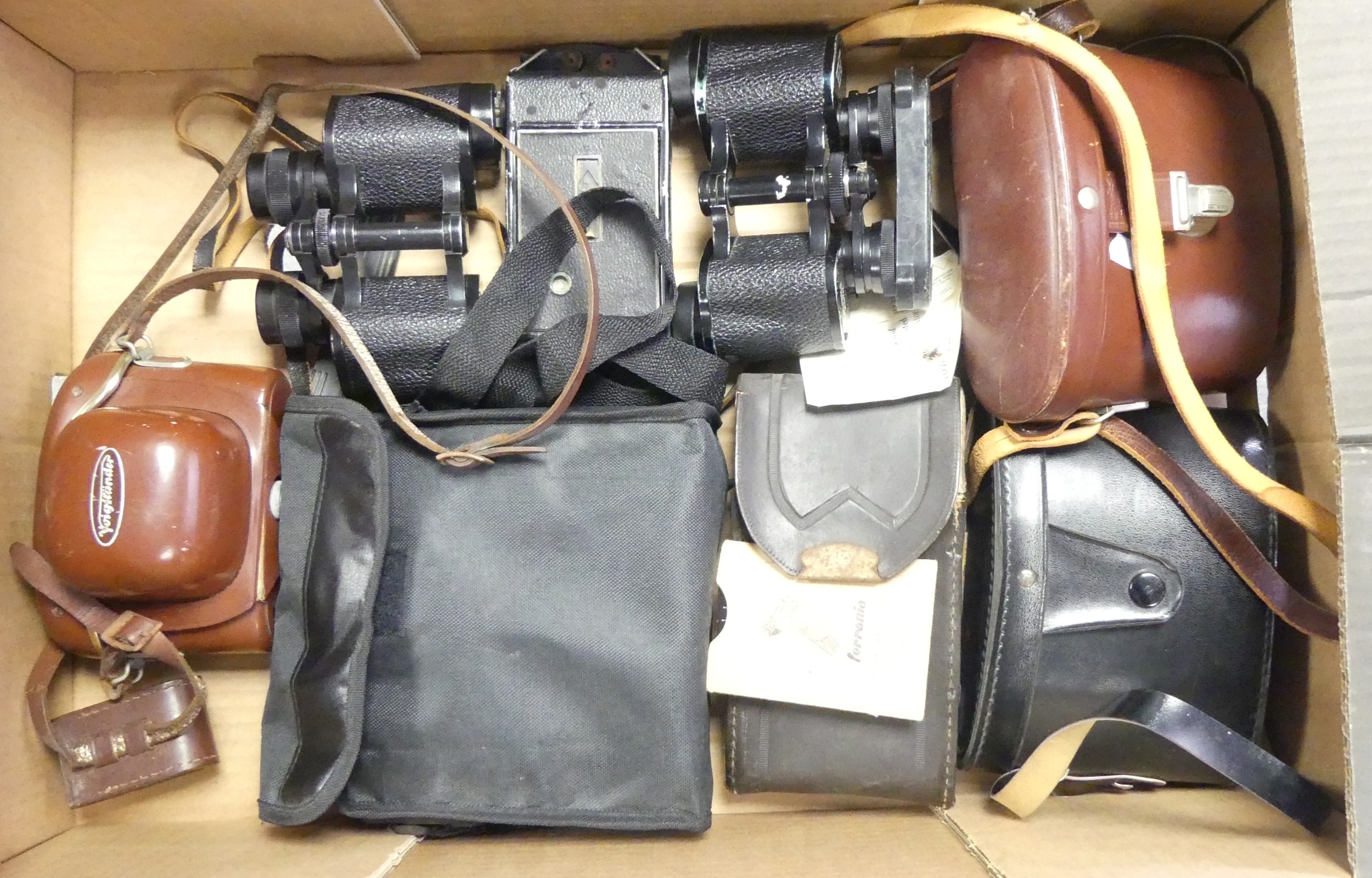 Carl Zeiss | A Collection of Vintage Cameras and Binoculars to include ...