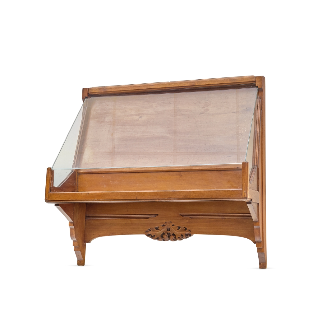 Giacomo Cometti | GIACOMO COMETTI Hanging display cabinet 1920 ca (1920 ...