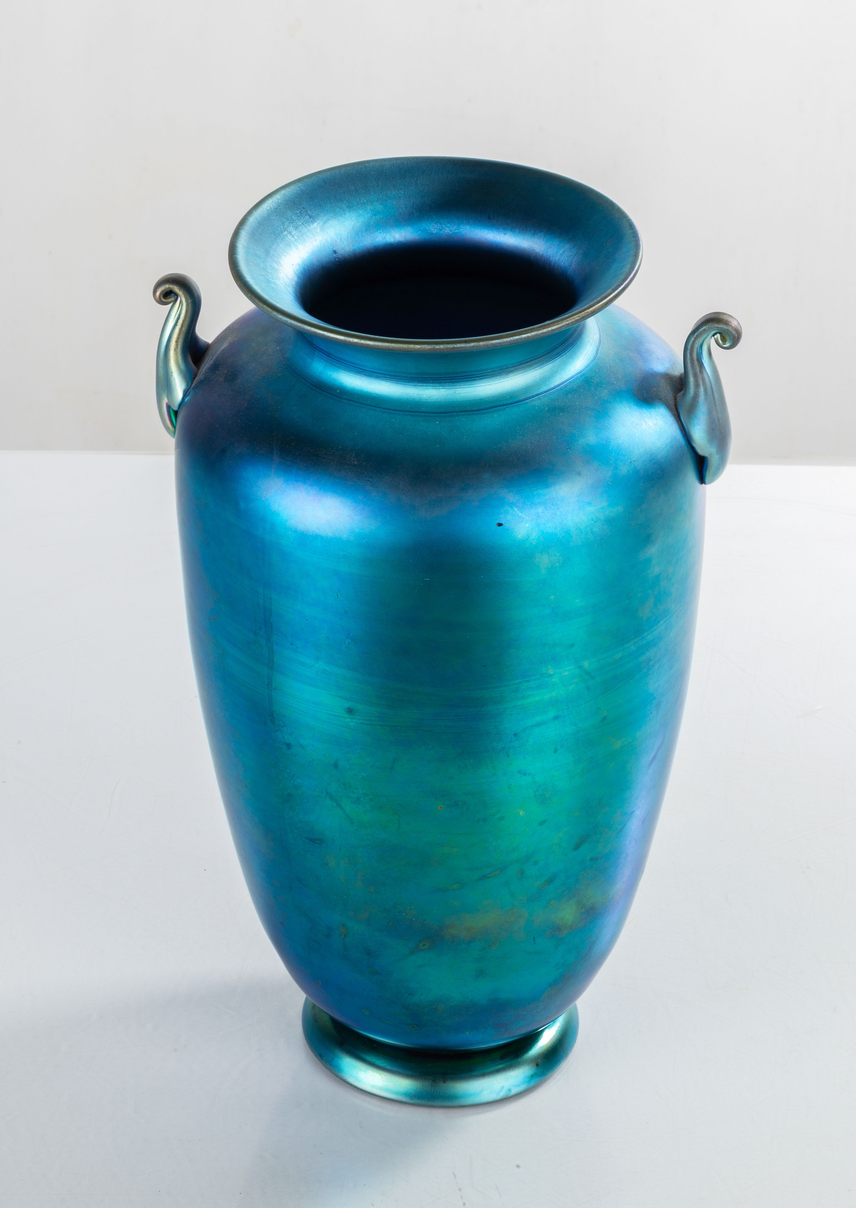 Steuben Glass | Steuben Blue Aurene Vase with Scroll Handles (Early ...