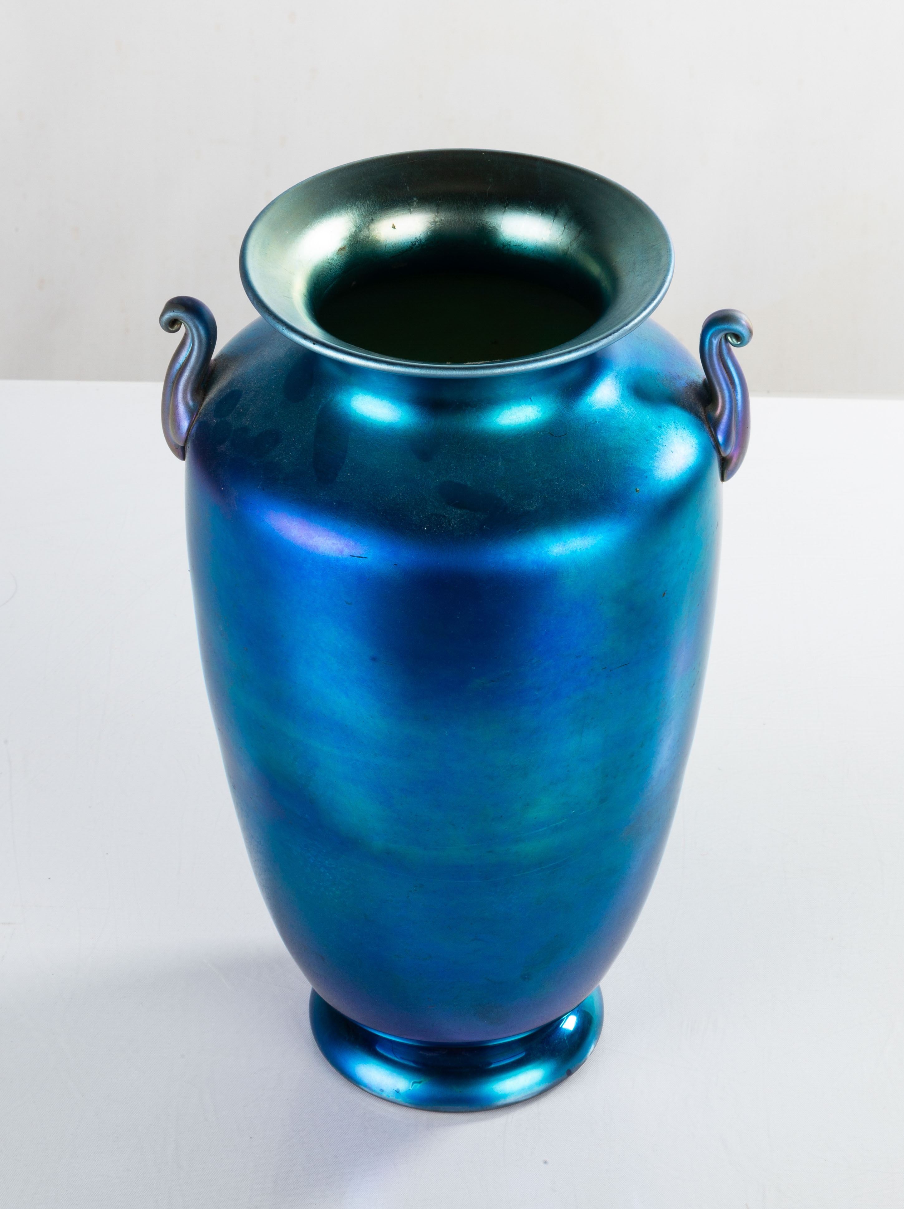 Steuben Glass | Steuben Blue Aurene Vase with Scroll Handles (Early ...