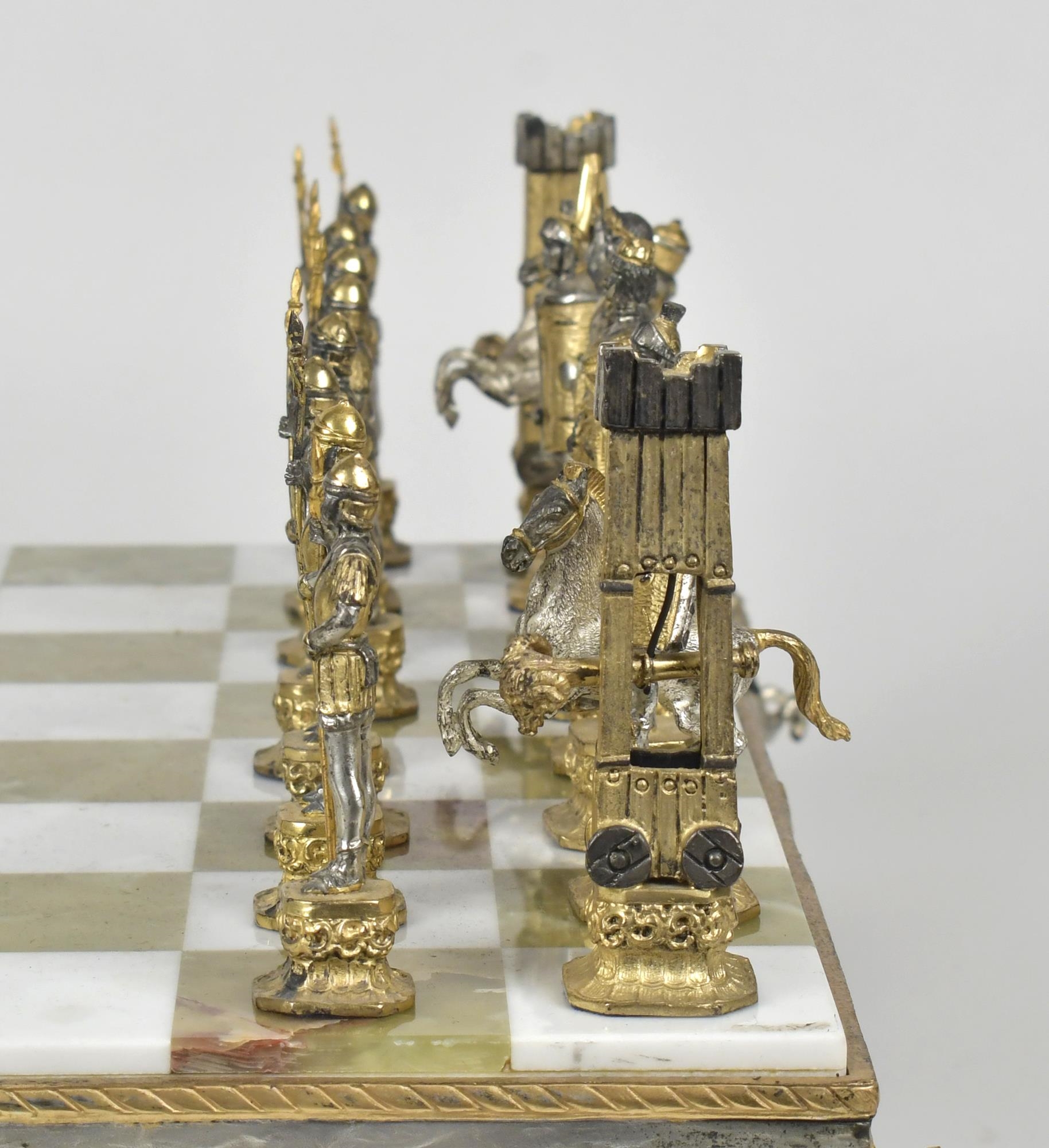 Giuseppe Vasari | GIUSEPPE VASARI MARBLE CHESS SET | MutualArt