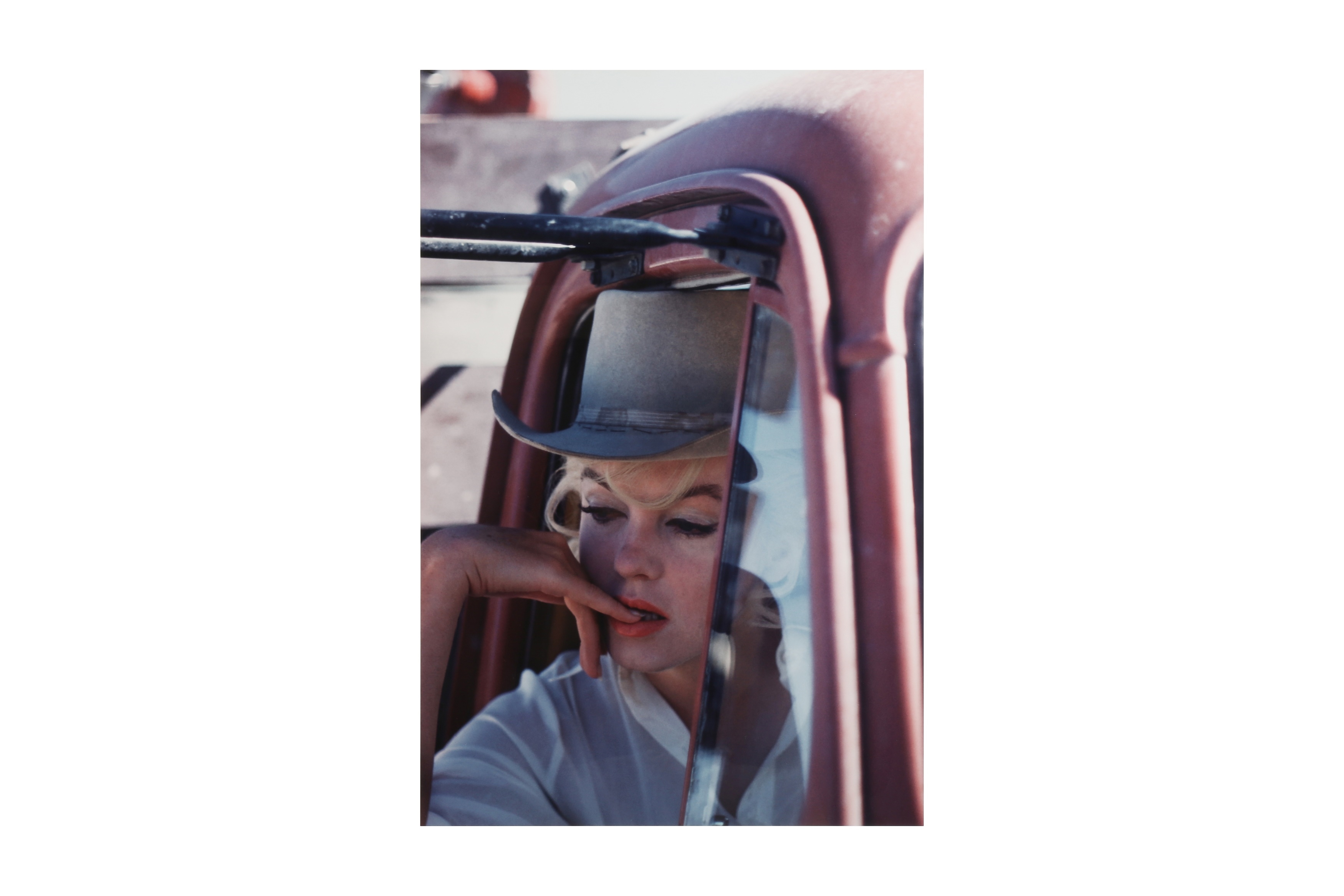 Eve Arnold | MARILYN MONROE ON THE SET OF THE MISFITS (1960) | MutualArt