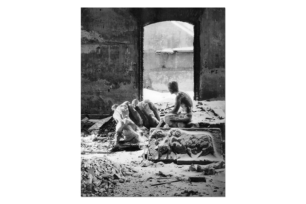 Herbert List | Herbert List (1903-1975), Gipsabgüsse in der Akademie I ...