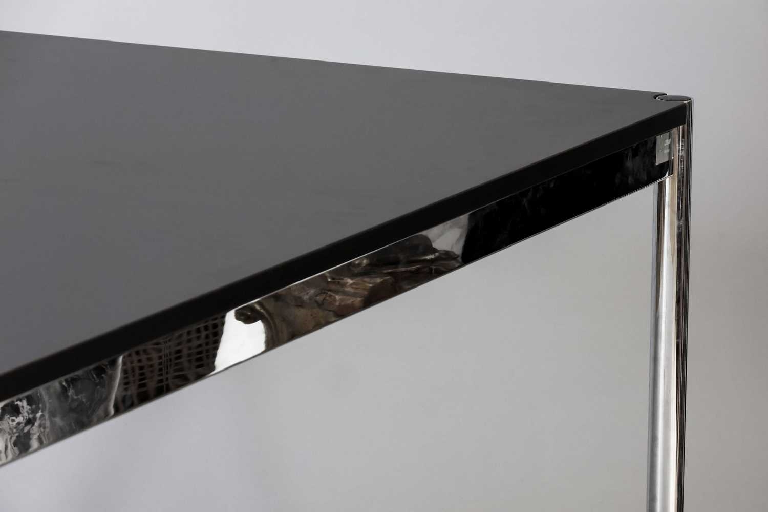 Usm Haller | USM HALLER Esstisch (Konferenztisch | MutualArt