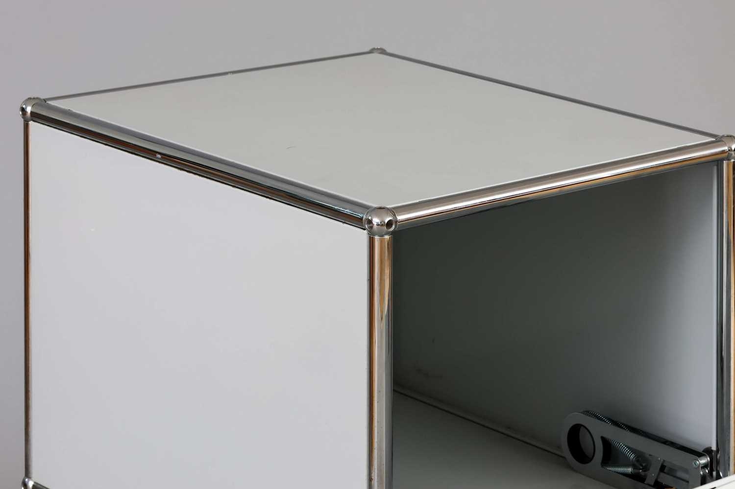 Usm Haller | USM HALLER Kommodenschrank | MutualArt