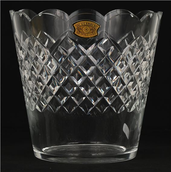 Val Saint Lambert | Een champagne-emmer van geslepen kleurloos kristal ...