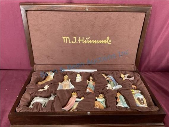 Goebel Hummel | Goebel Hummel Nativity set | MutualArt