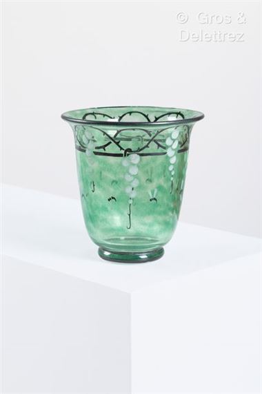 Marcel Goupy | Marcel GOUPY (1886 - 1954) Tinted glass vase with ...