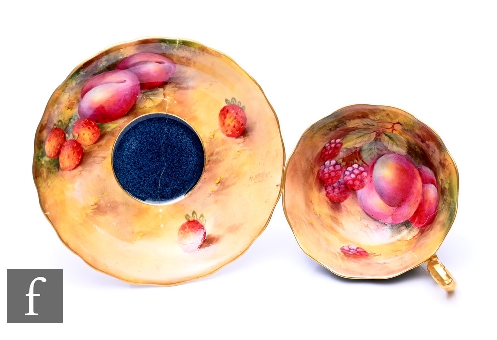 Royal Worcester | A Royal Worcester fruit painted cabinet cup and saucer (Circa 1928) | MutualArt