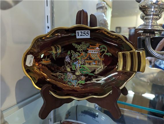 Carlton Ware | CARLTON WARE DISH | MutualArt