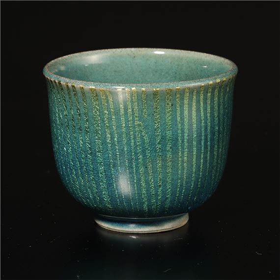 Hakuko Ono | sake cup with design of bamboo in underglaze gold | MutualArt