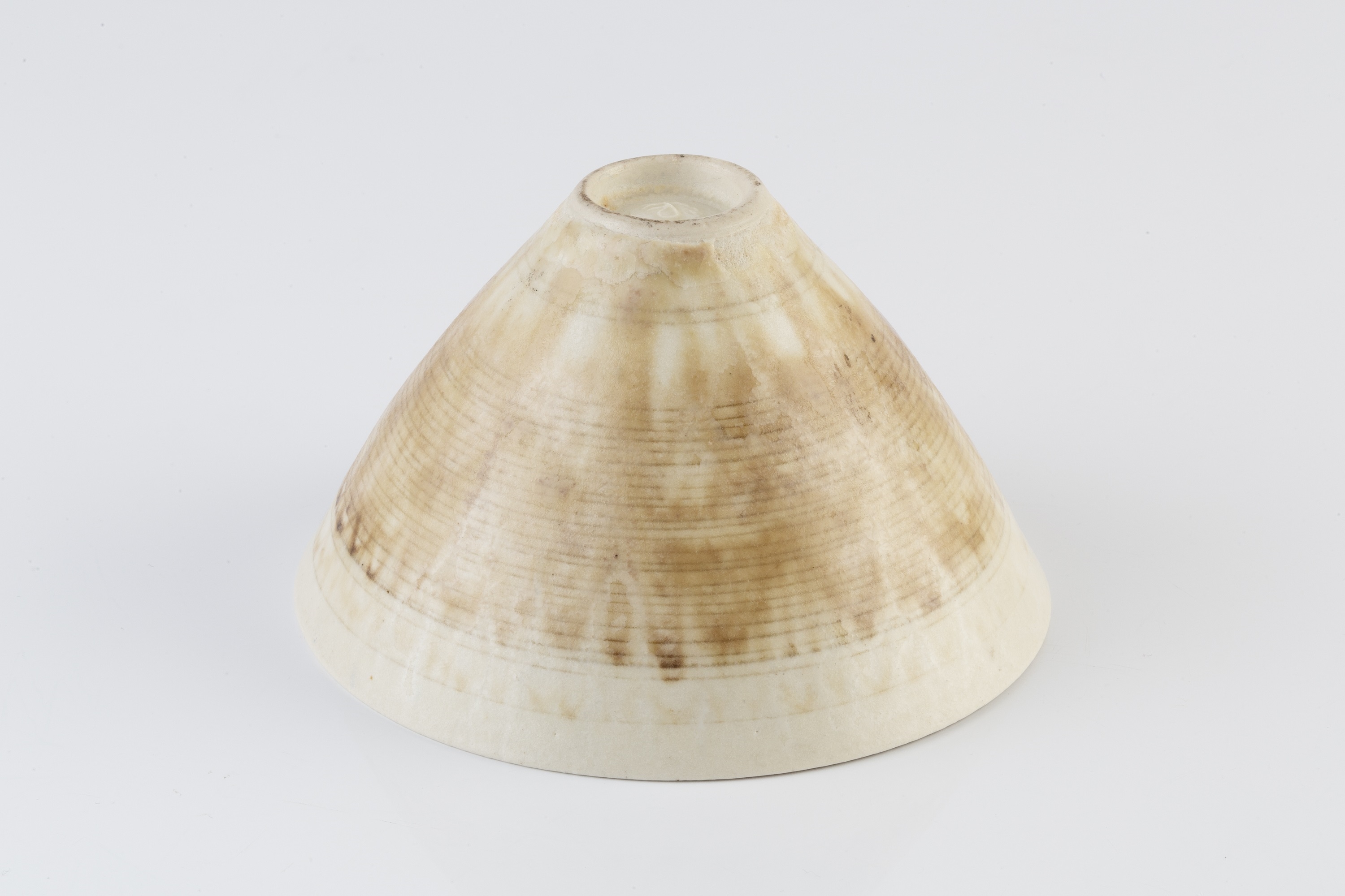 Lucie Rie | Early glazed bowl (Circa 1955) | MutualArt