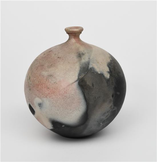 Ray Rogers | Vase | MutualArt