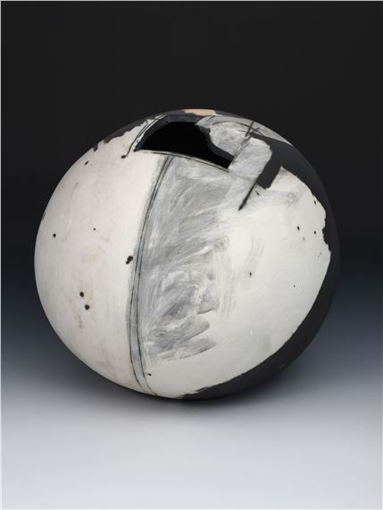 Gordon Baldwin | Untitled form, (89) | MutualArt