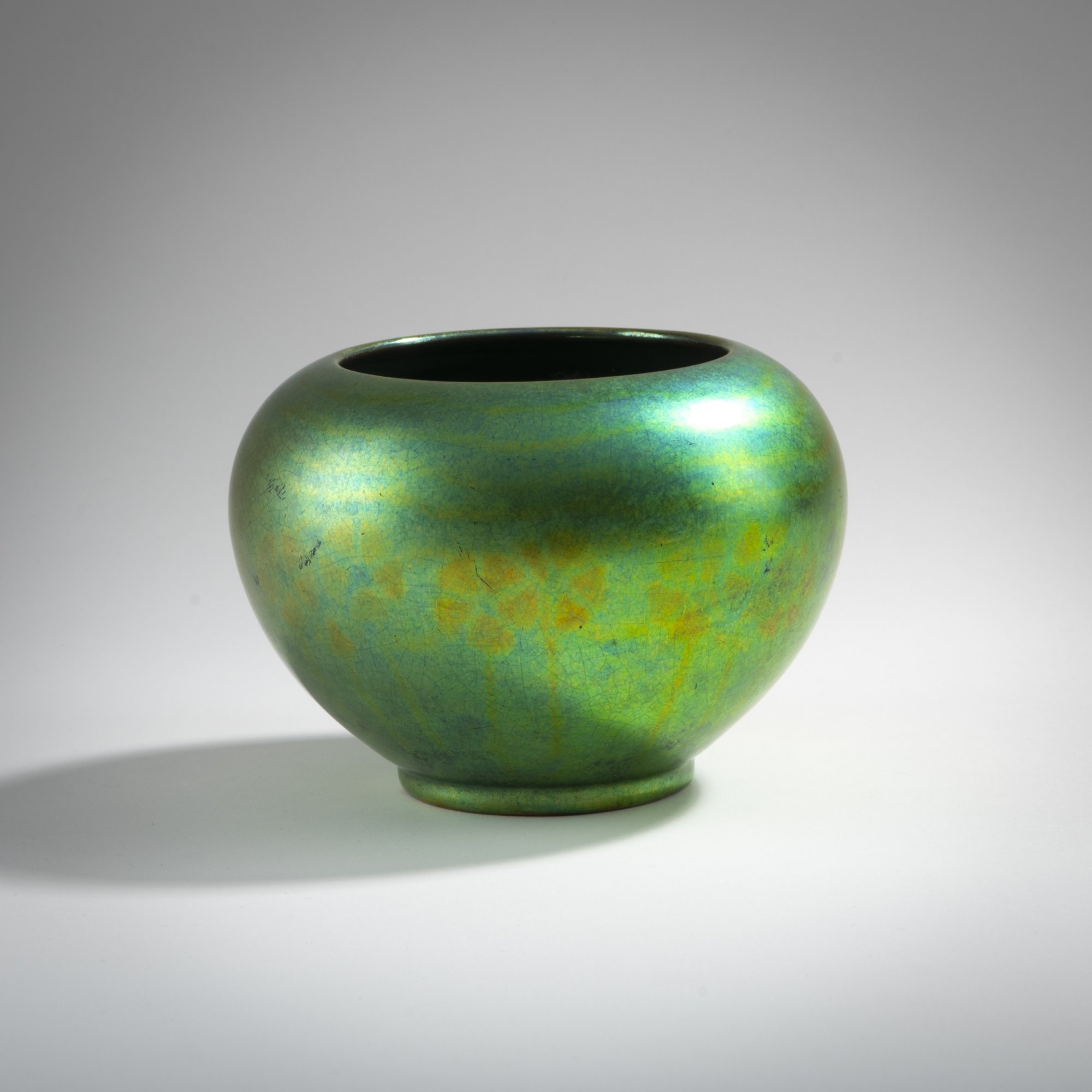 Vilmós Zsolnay | Planter (1900 - 1918) | MutualArt