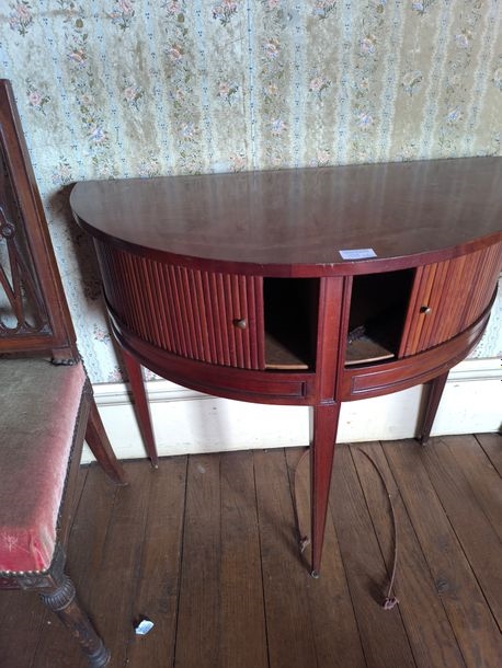 Directoire | Directoire-style half-moon console - Opening with a ...