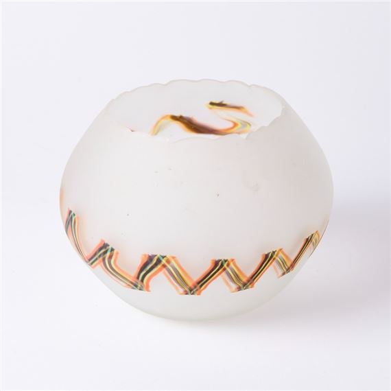 Garry Nash | A Garry Nash Clear Glass Vase with Wavy Motif | MutualArt