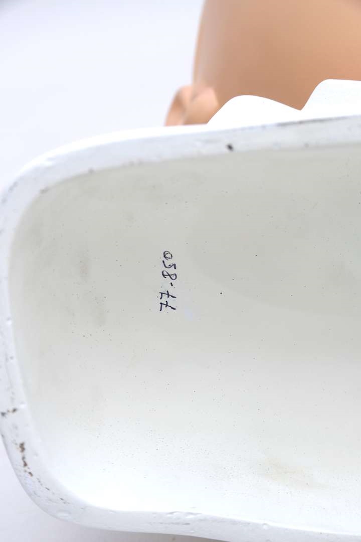 Hergé | Bust of Tintin with handkerchief (Tintin au mouchoir), design ...