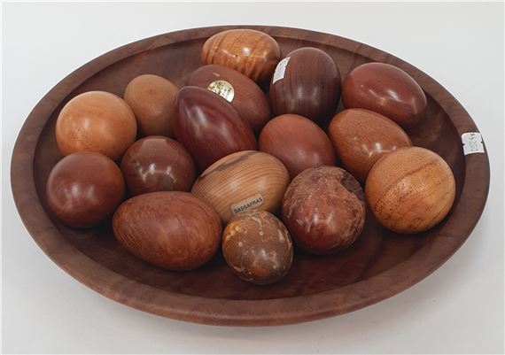 Richard Raffan | A COLLECTION OF AUSTRALIAN MIXED TIMBER TURNED WOODEN ...