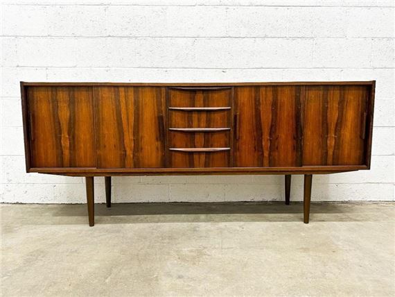 Arne Vodder | Sideboard Credenza | MutualArt