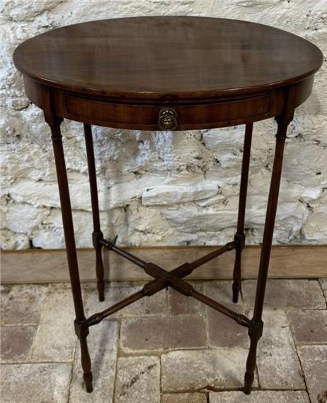 George Iii | Georgian Stand (18) | MutualArt