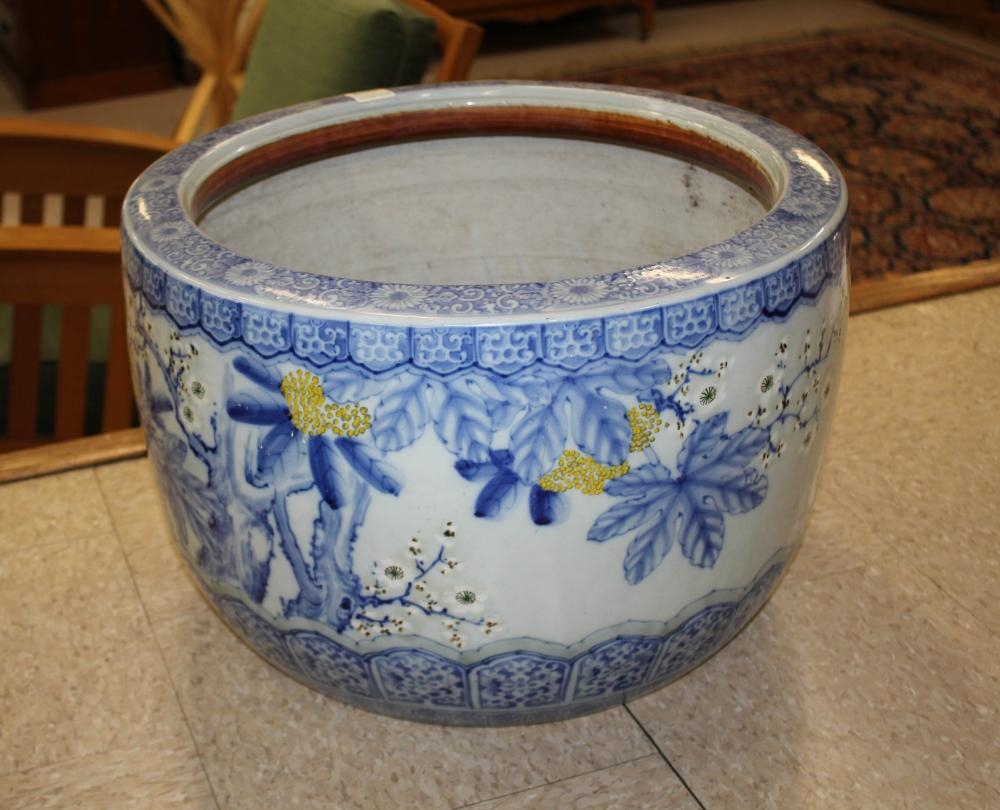 Planters | THREE CHINESE PORCELAIN PLANTERS | MutualArt