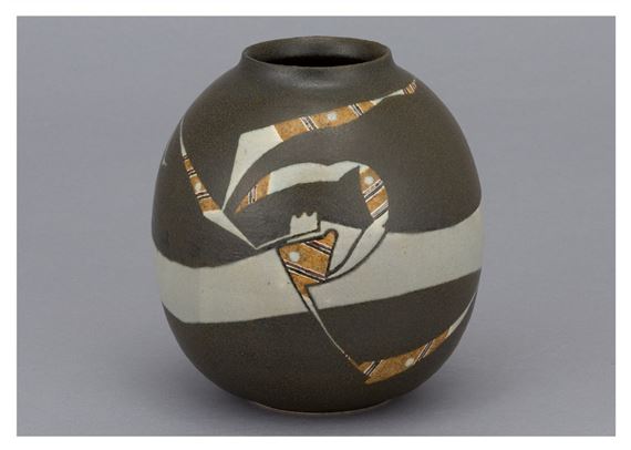 Morihiro Wada | A BOWL WITH CEDAR LEAF PATTERNS | MutualArt