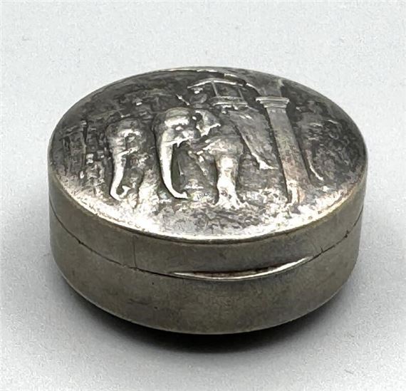 Sterling | STERLING RUSSIAN HINGED PILL BOX | MutualArt